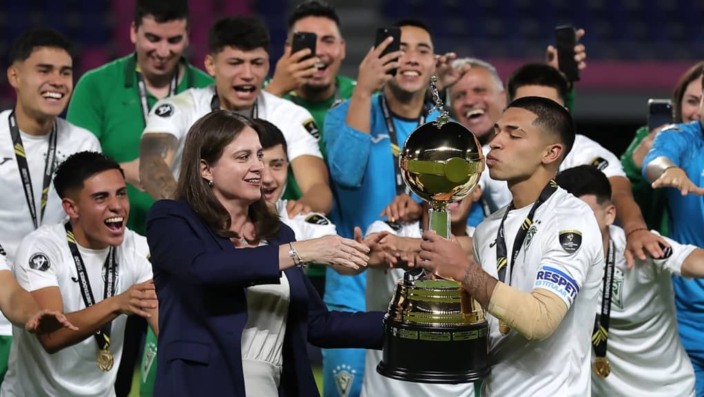 Con carta a Conmebol: Ministra Duco avanza para que la Intercontinental ...